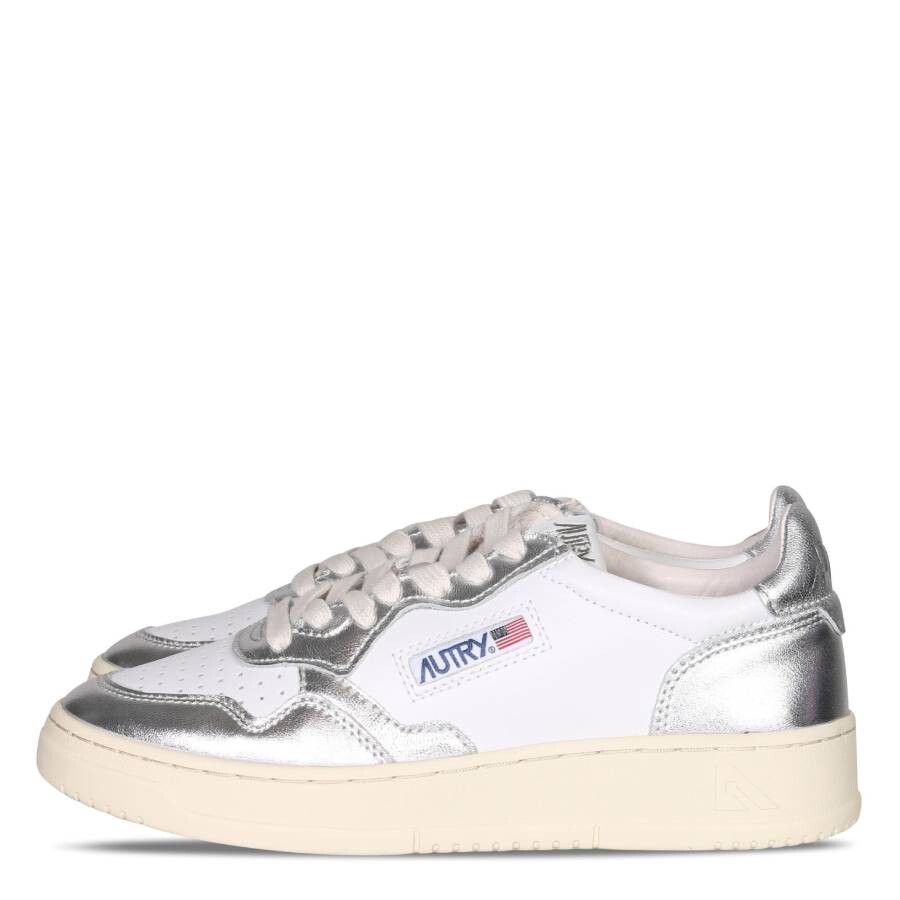Autry Medalist Bicolor Low-Top Sneakers, Brand Size 38 ( US Size 8 ...