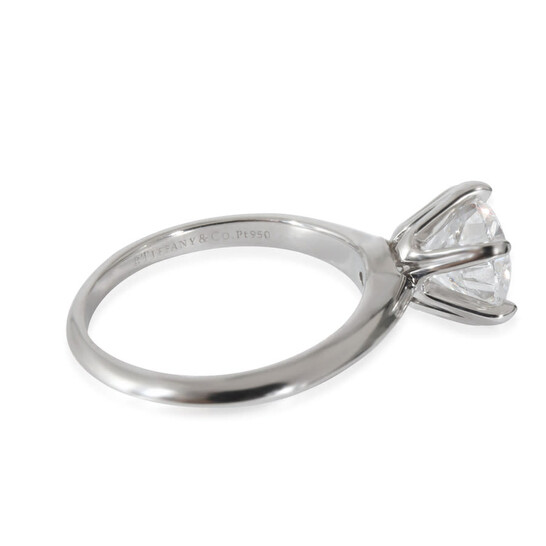 Tiffany & Co. Pre-Owned Tiffany & Co. Diamond Engagement Ring in ...
