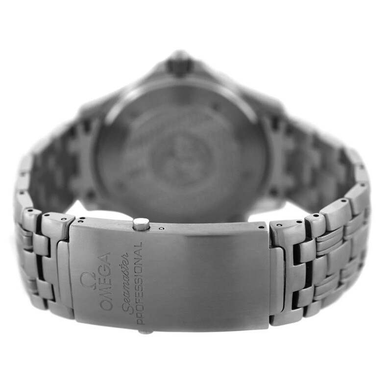 Omega Pre-owned Omega Seamaster Professional Diver Quartz White Dial ...