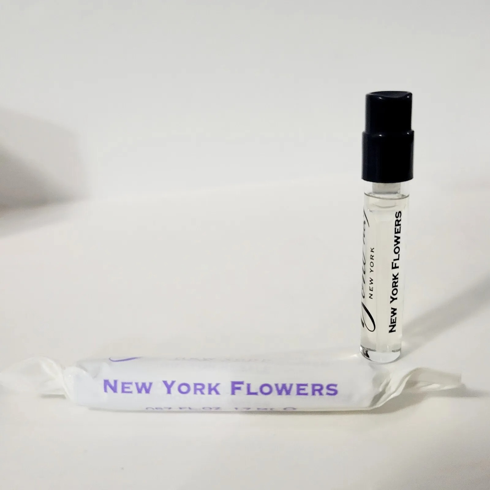 Bond No.9 New York Flowers / Bond No.9 EDP Spray Vial 0.05 oz (1.7 ml ...