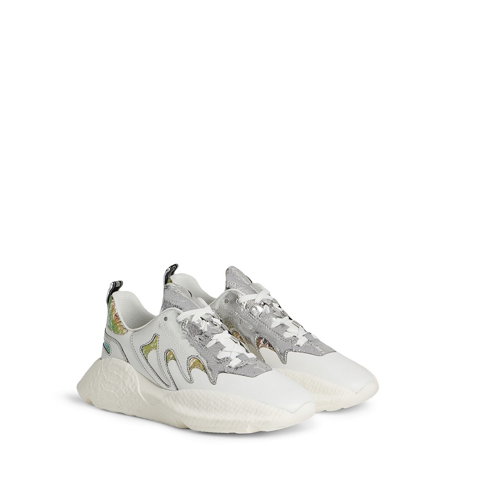 Roberto Cavalli Ladies White / Silver Metallic Panelled V1per Sneakers ...